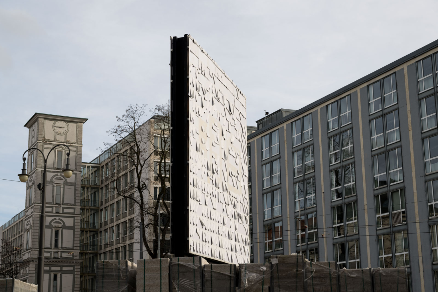 The Answers, My Friend - www.publicartmuenchen.de